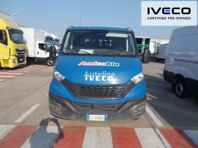 IVECO 35C14H D kamion s ravnom platformom