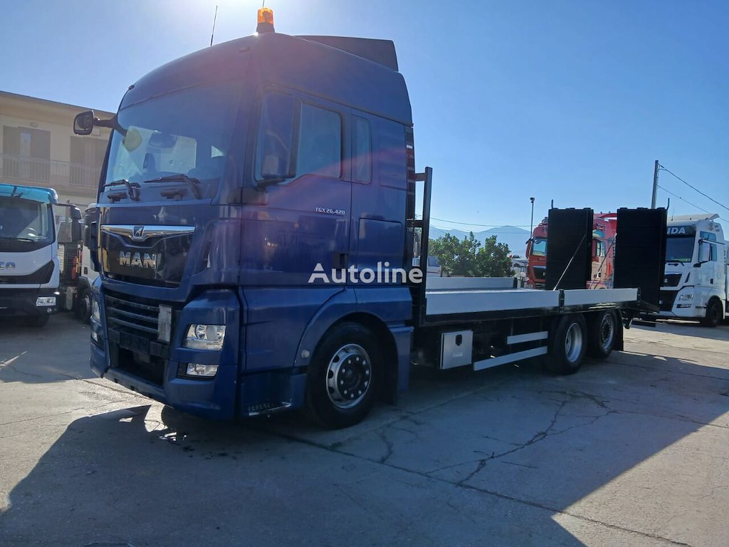 MAN TGX 26.420 kamion s ravnom platformom