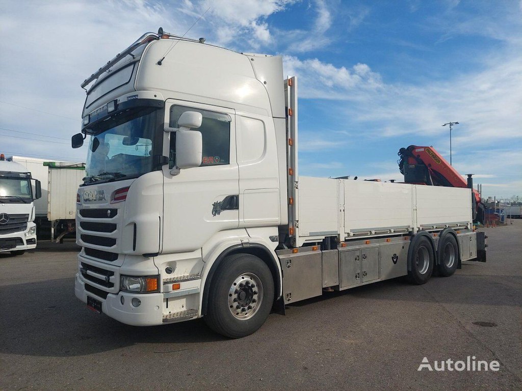 Scania R730 kamion s ravnom platformom