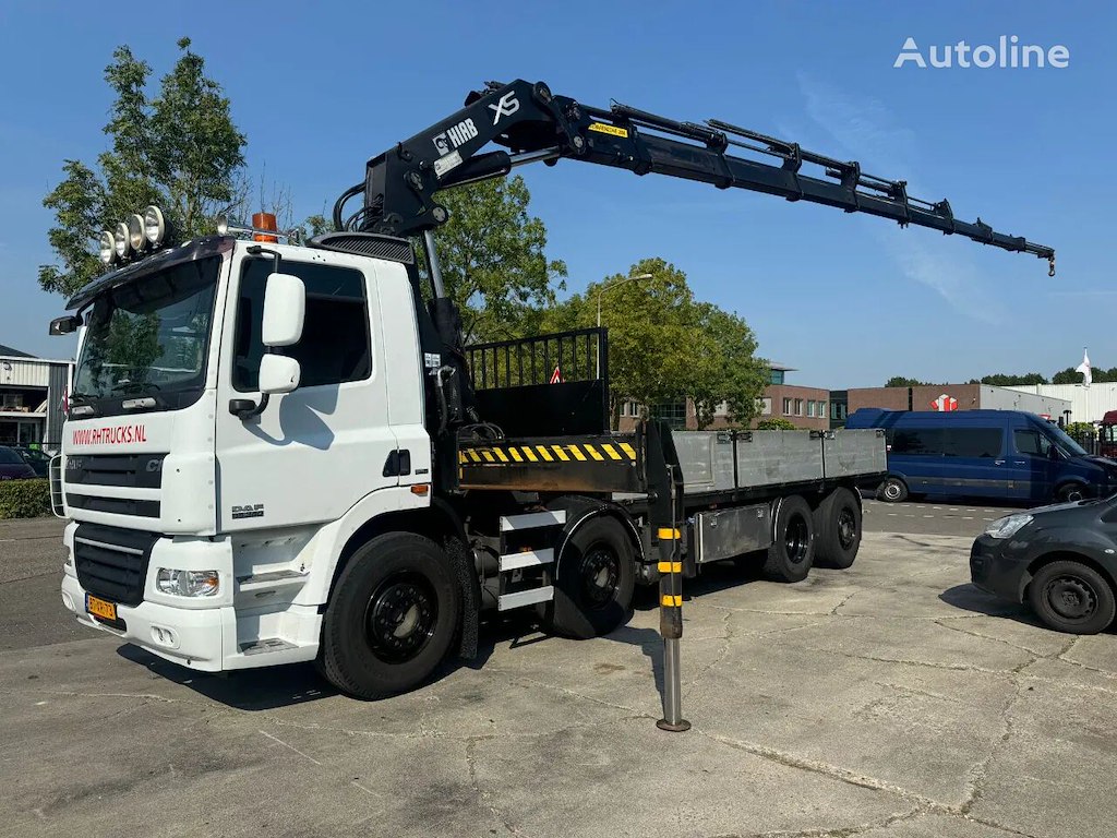 DAF CF 85.360 8x2 + HIAB 422E8 REMOTE CONTROLE kamion s ravnom platformom