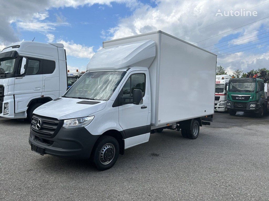 Mercedes-Benz Sprinter 517 kamion furgon