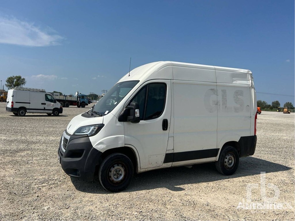 Prodaje se Peugeot BOXER L1H2 2.2 BLUEHDI 140CV kamion furgon na aukciji