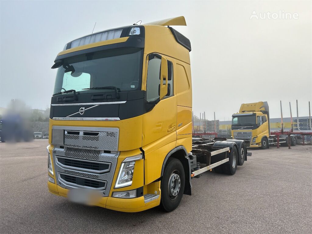 Prodaje se Volvo FH 460 kamion šasija na aukciji