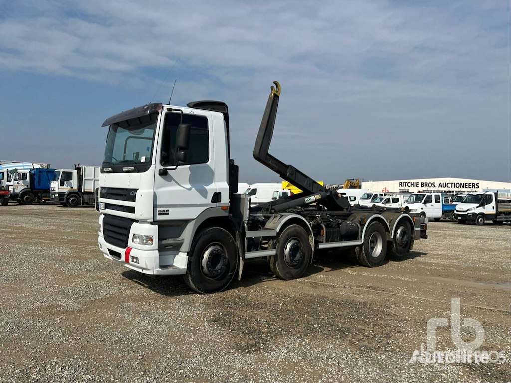 Prodaje se DAF CF 85.480 8x2 rol kiper sa kukom na aukciji