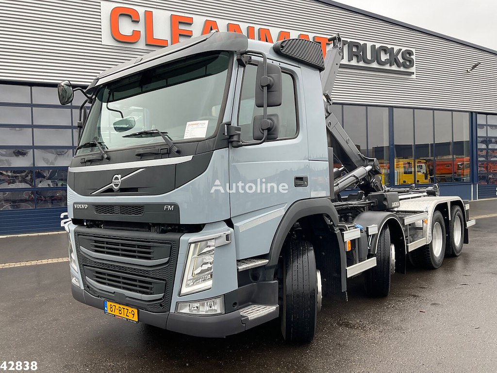 Volvo FM 370 8x4 Euro 6 Multilift 26 Ton haakarmsysteem Just 56.378 km kamion rol kiper