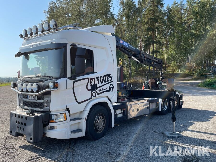 Prodaje se Scania G410 6x2*NA rol kiper sa kukom na aukciji