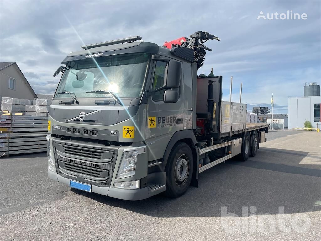 Prodaje se Volvo FM 62 TR kamion platforme na aukciji