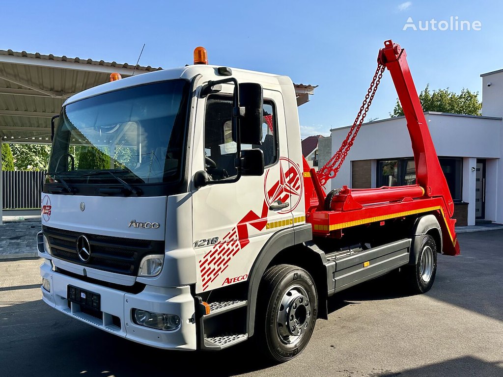 Mercedes-Benz ATEGO REŤAZOVÝ / RAMENOVÝ NOSIČ KONTAJNEROV skiploader with tele kamion autopodizač kontejnera