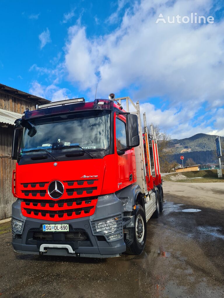 Mercedes-Benz Arocs 2651 kamion za prevoz drva