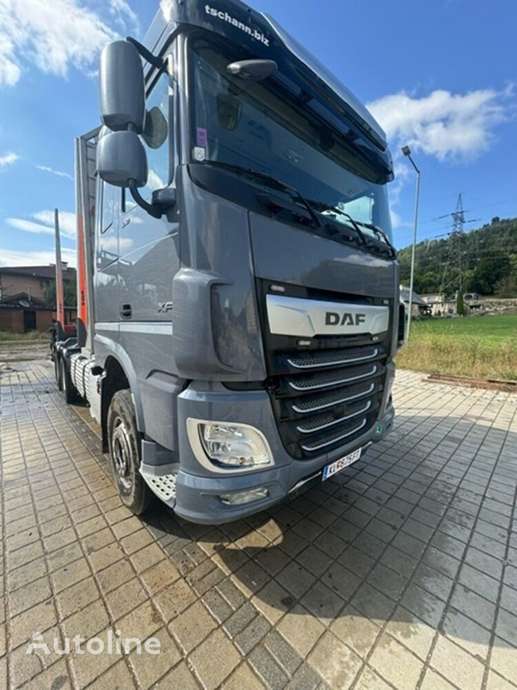 DAF XF 530 FAT kamion za prevoz drva