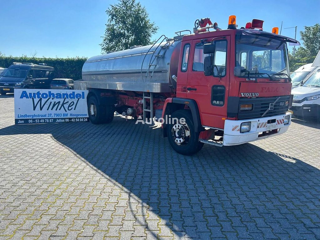 Volvo FL 616 WATERTANK 8000 Liter 3 compartimenten autocisterna