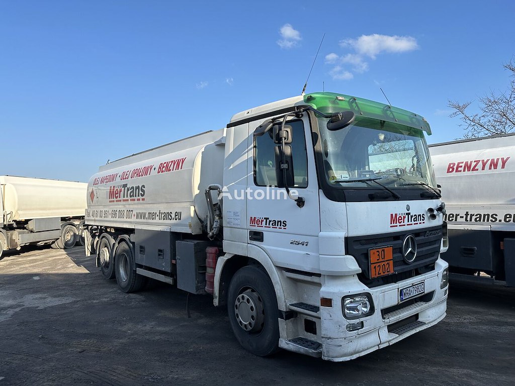 Mercedes-Benz Actros 2541 autocisterna