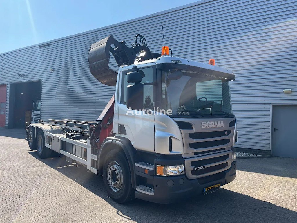 Scania P320 6x2 / HMF 1244 Z2 / KABELSYSTEEM 25 TON / HOOGZIT / LOW KM kamion sa kukom za podizanje tereta