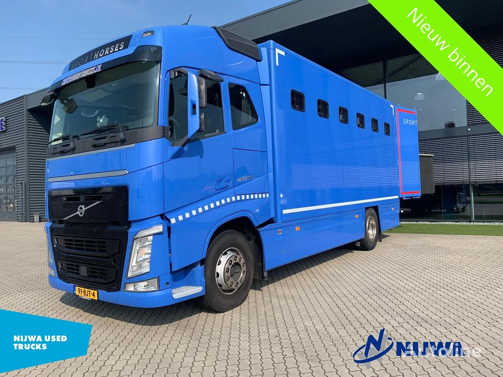 Volvo FH 420 4x2 paardenvrachtwagen 4 zitplaatsen kamion za prevoz konja