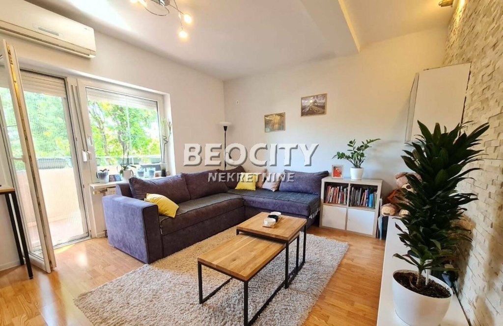 Novi Sad, Sajam, Trg 1. maja, 2.0, 54m2, 130000EUR