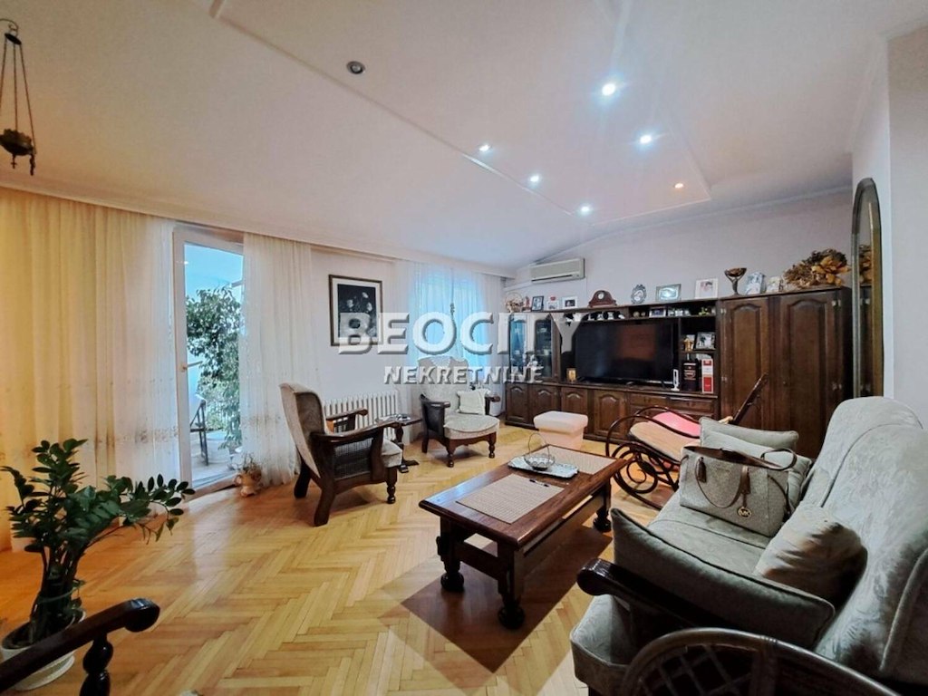 Vračar, Hram Svetog Save, Svetog Save, 4.0, 100m2, 349000EUR