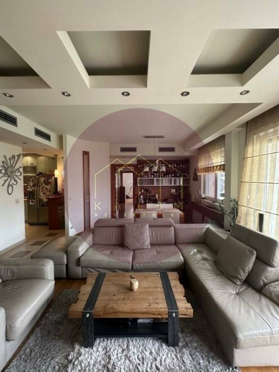 Vračar, Kalenić pijaca, 4.0 stan, 113m2, 490000 EUR