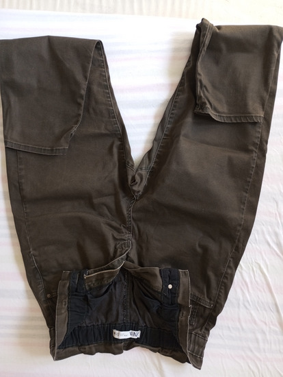 Zara pantalone,38
