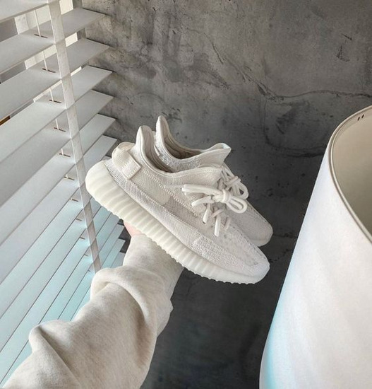 YEEZY 350, Nove Adidas Yeezy Patike