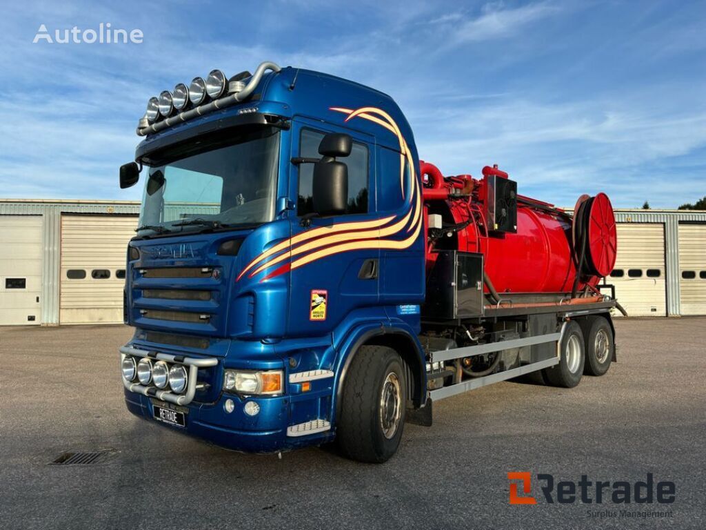 Prodaje se Scania LB6X2*4HNB tegljač na aukciji