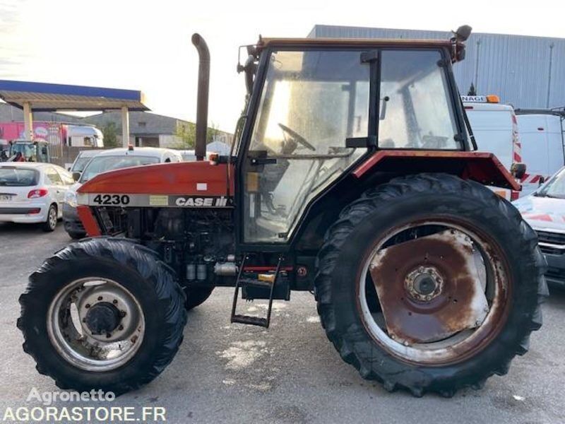 Prodaje se Case IH 4230A traktor točkaš na aukciji