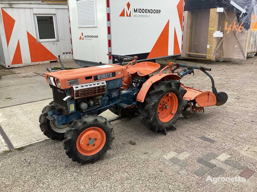 Prodaje se Kubota B7000 traktor točkaš na aukciji