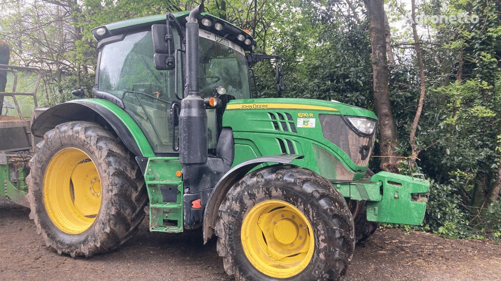 John Deere 6110R traktor točkaš