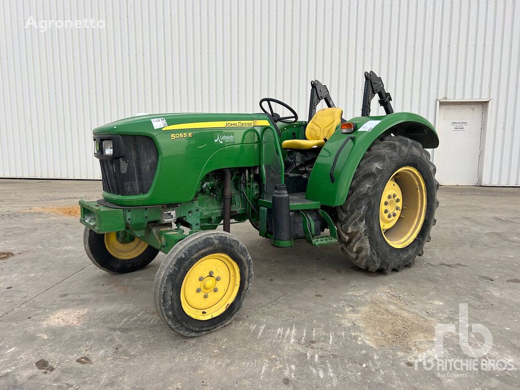 Prodaje se John Deere 5055E 4x2 Tracteur Agricole traktor točkaš na aukciji