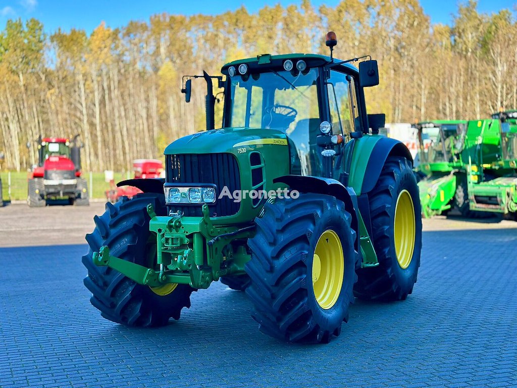 John Deere 7530 traktor točkaš