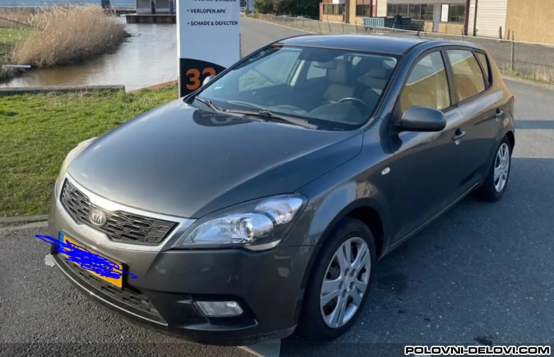 Kia Ceed 1.4 Kompletan Auto U Delovima