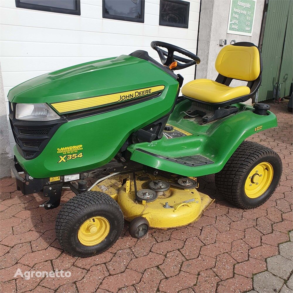 Prodaje se John Deere X354 traktor kosilica na aukciji