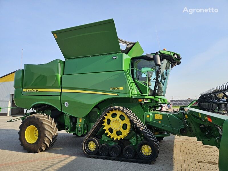 John Deere S790 kombajn za žito