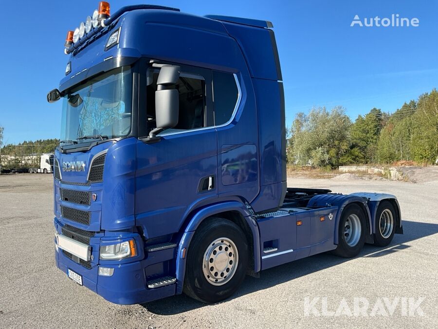 Prodaje se Scania R580 tegljač na aukciji