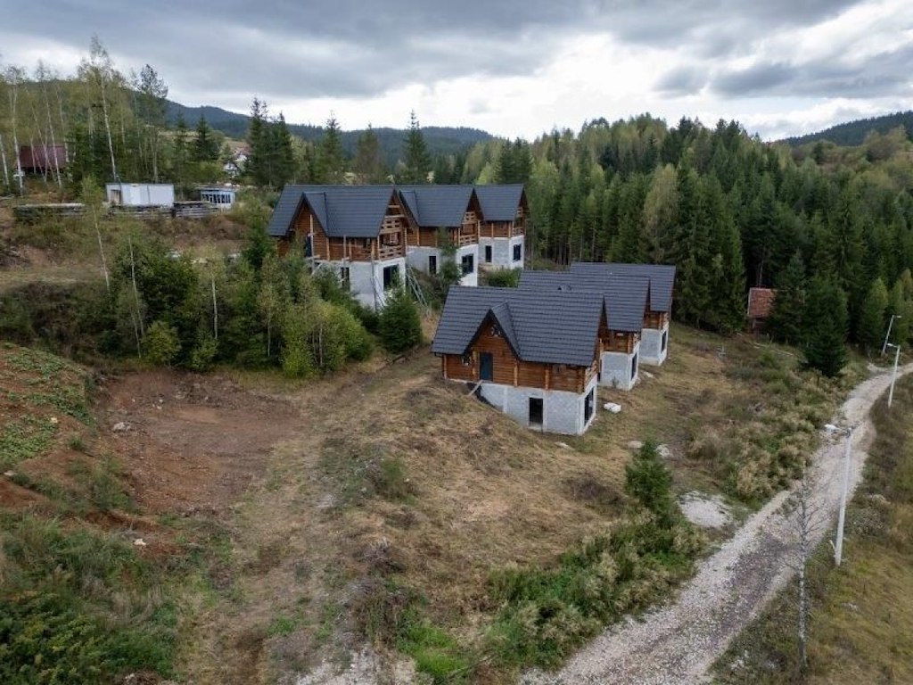 Prodaje se vikendica 113, 26 m2, Zlatar, Nova Varoš