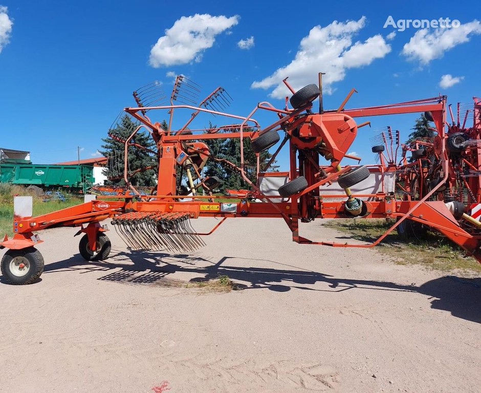 Kuhn GA 7302 trakasti formirač otkosa