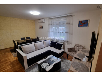 Trosoban Apartman Raven 2 Beograd Zeleznik