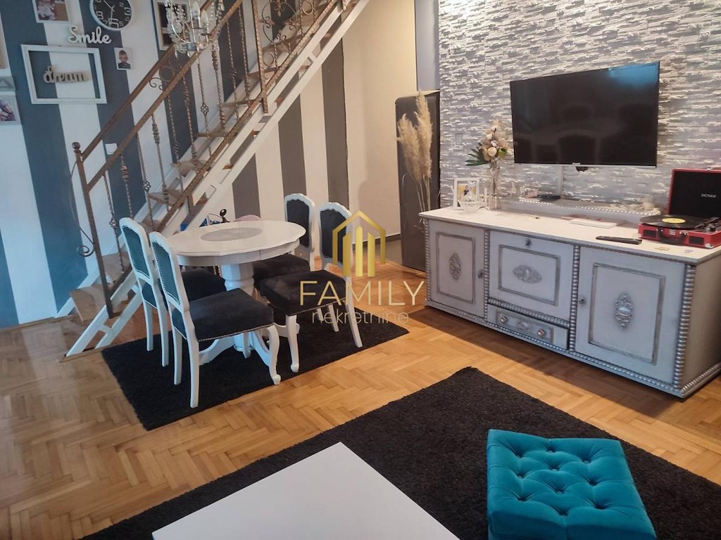 Četvorosoban duplex na Novoj Detelinari - 96m2