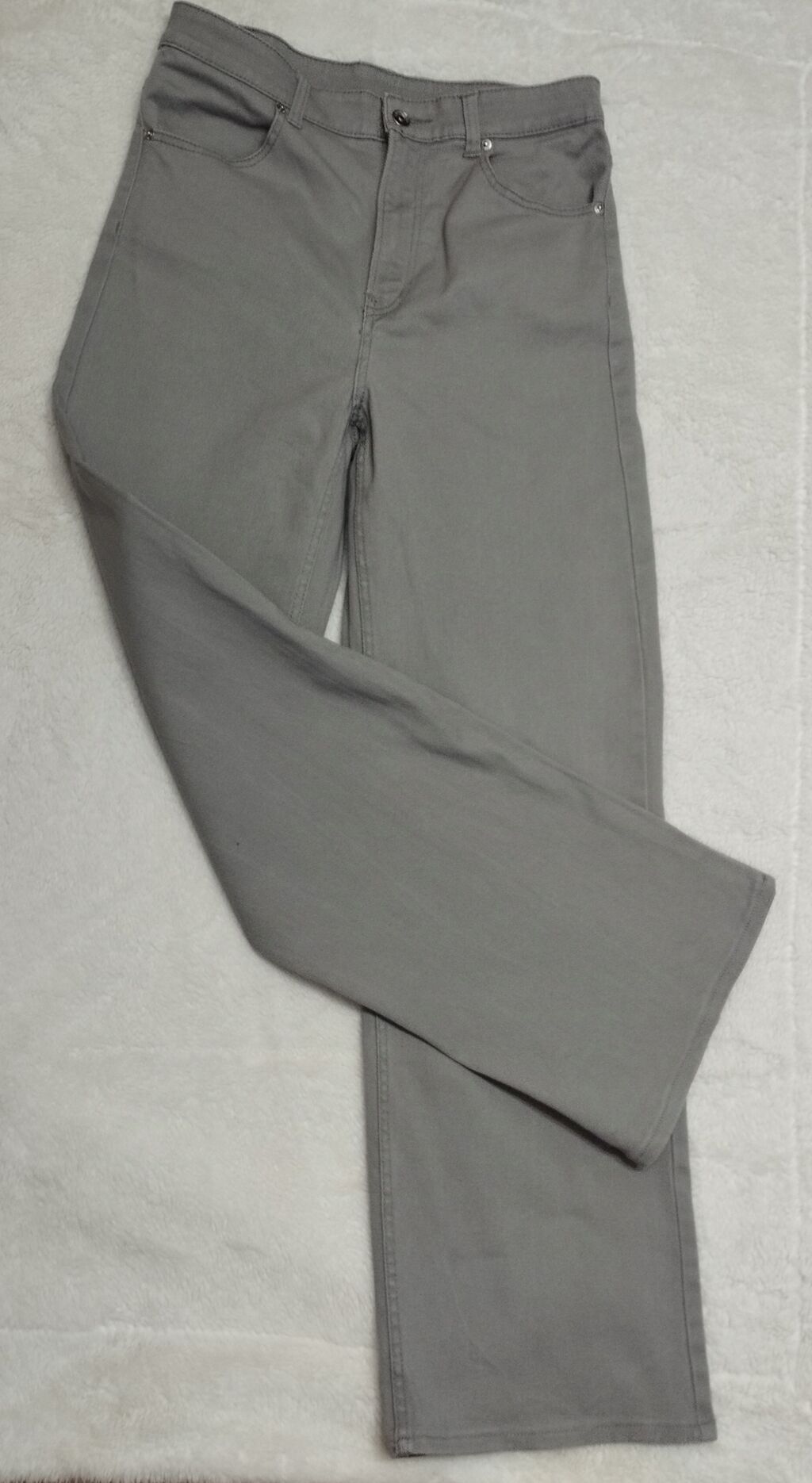 H&M keper pantalone sa širokim nogavicama prelepa svetlo siva