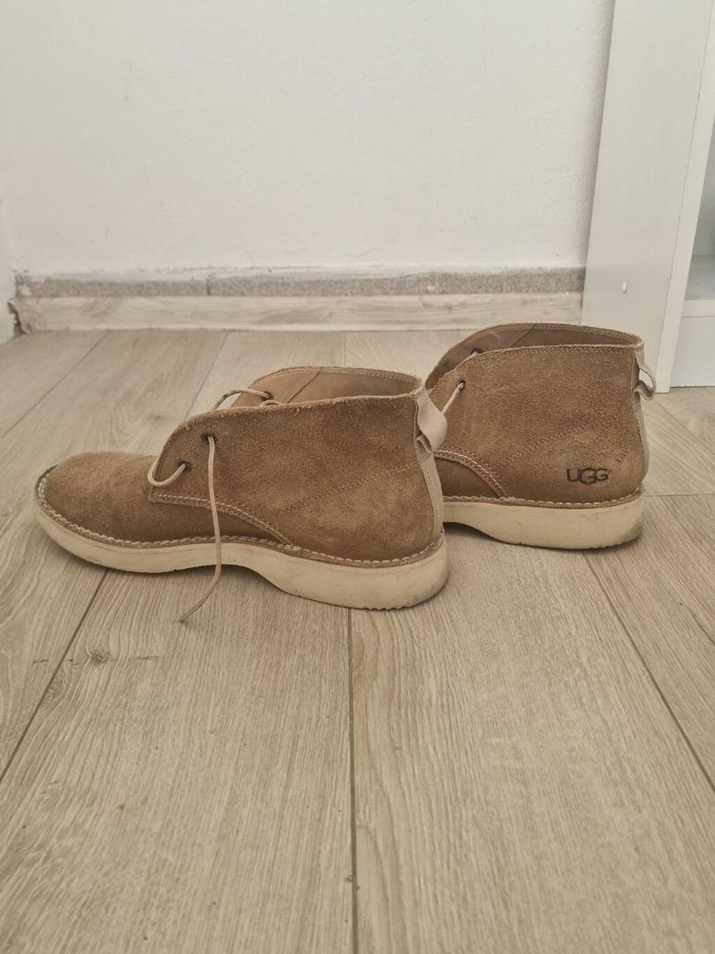 Muske antilop cipele UGG ocuvane kao nove.Broj 44, original UGG