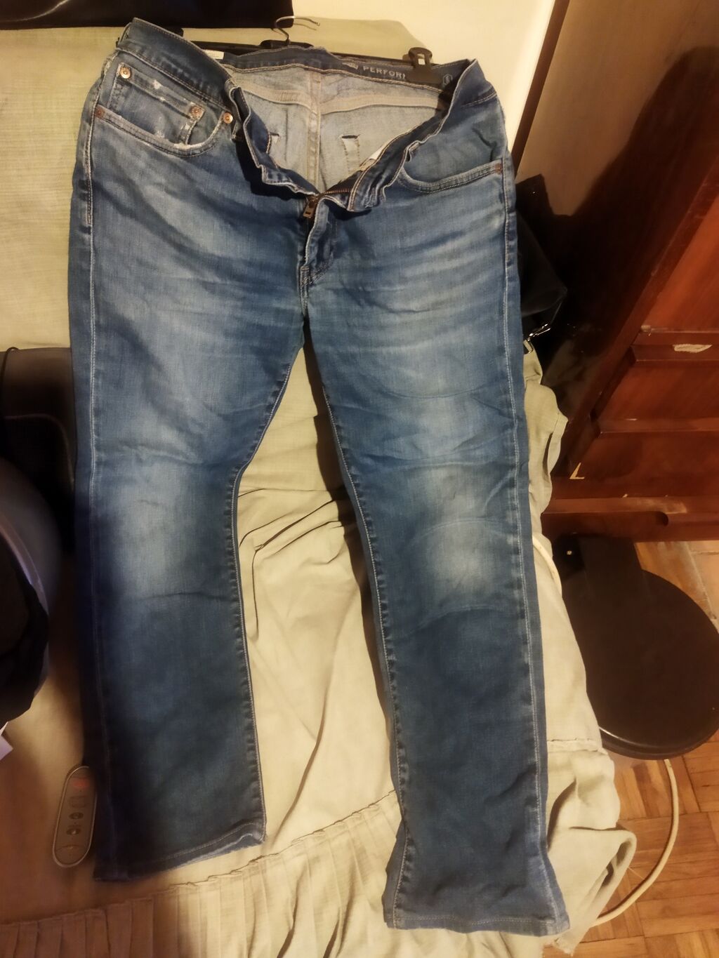 Levis farmerke original,l veličina,kao nove