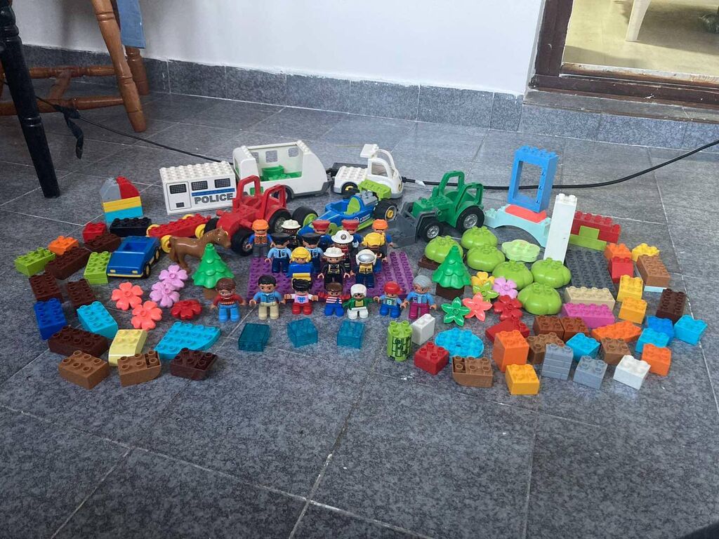 LEGO Duplo lot LEGO Duplo lot   Lot za manju decu Prodaje se kao ceo