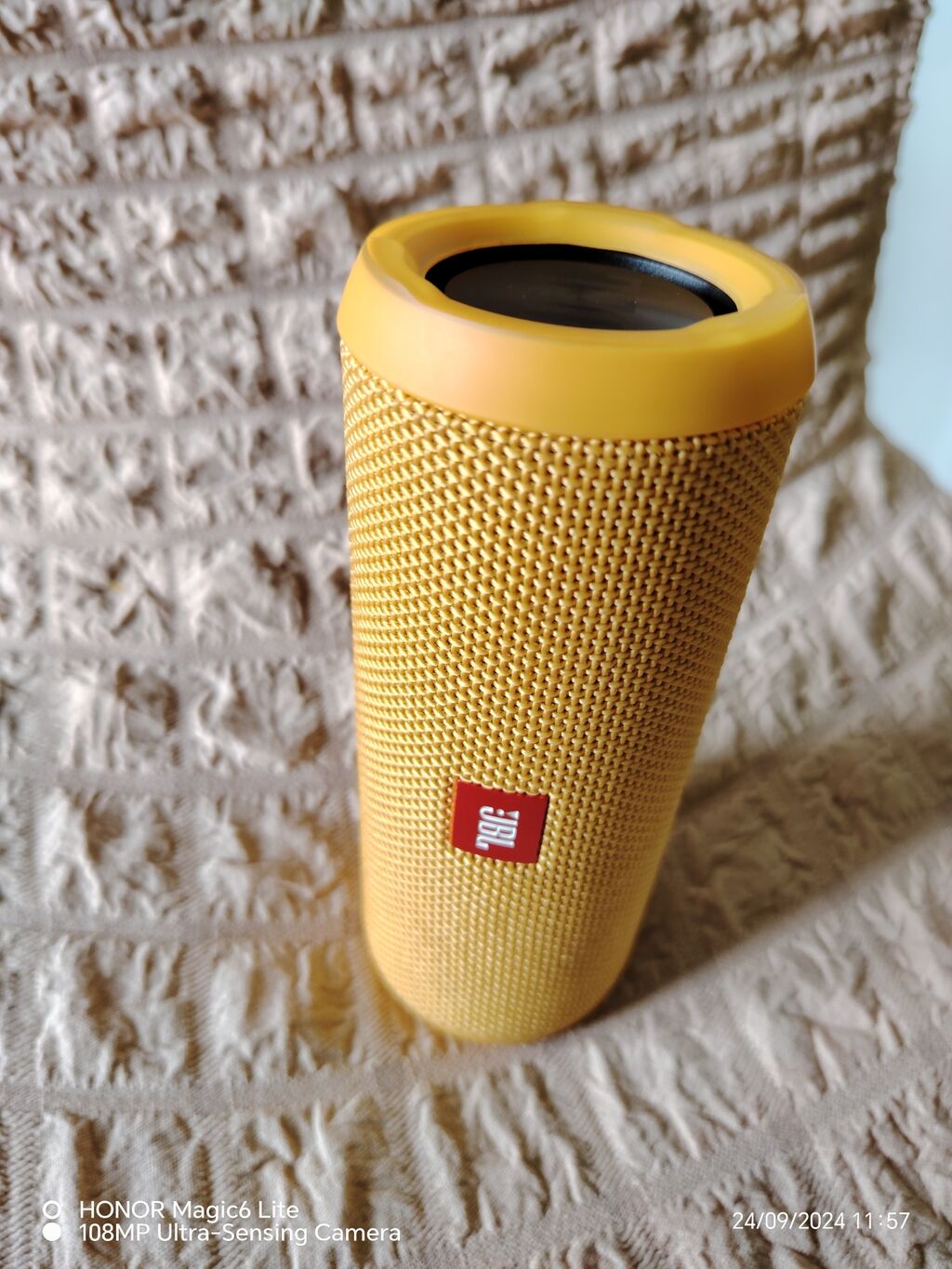 Original Bluetoot Zvucnik JBL FLIP 3 Harman Kardon. bez