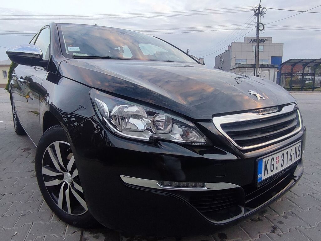 Peugeot 308: 1.6 l | 2016 г. 167163 km. Hečbek