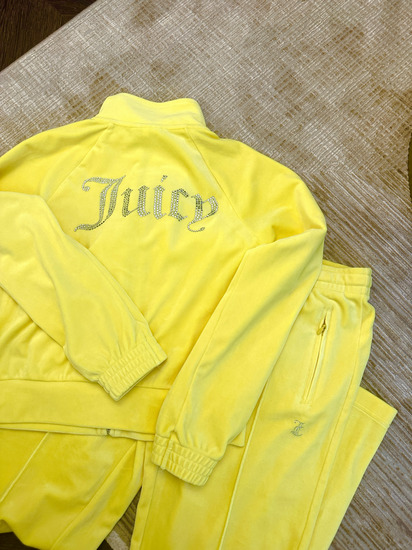 Juicy couture zuta plis trenerka