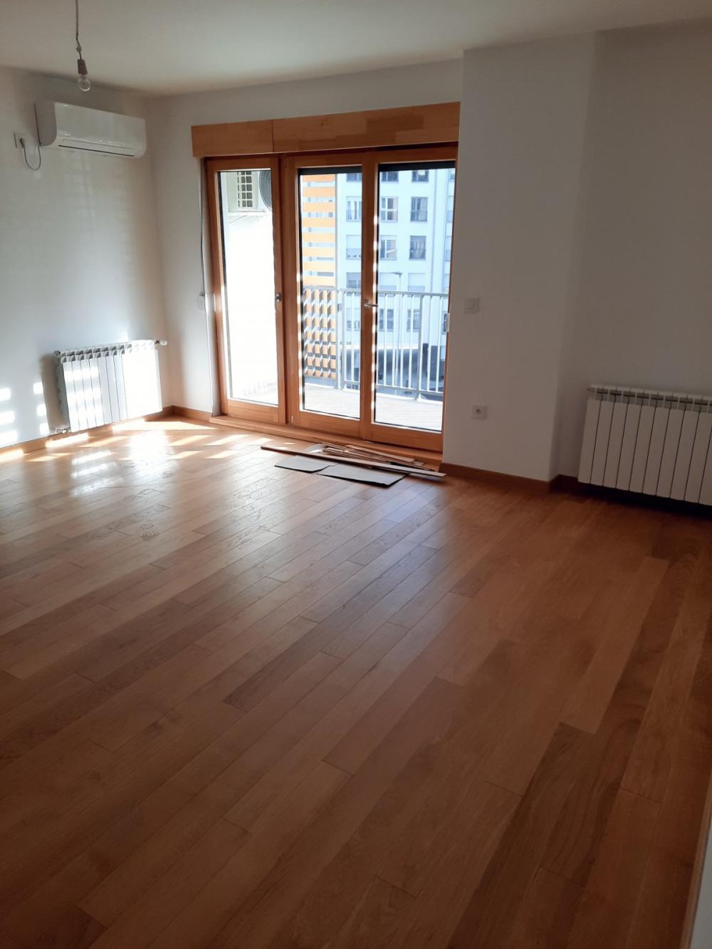 Sumadijska, Trosoban stan na prodaju, 75m2, 248.000€