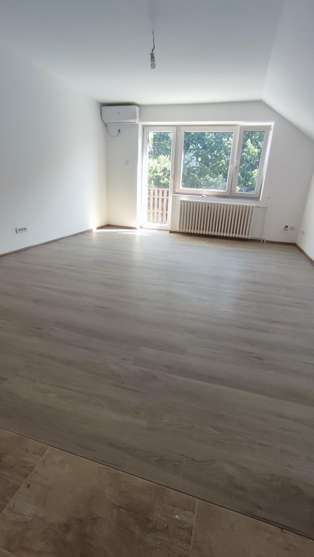 Arcibalda Rajsa, Trosoban stan na prodaju, 74m2, 152.000€