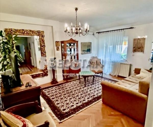 Akademska, Četvorosoban stan za izdavanje, 105m2, 750€