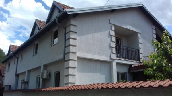 Oslobodjenja, Kuća na prodaju, 350m2, 350.000€