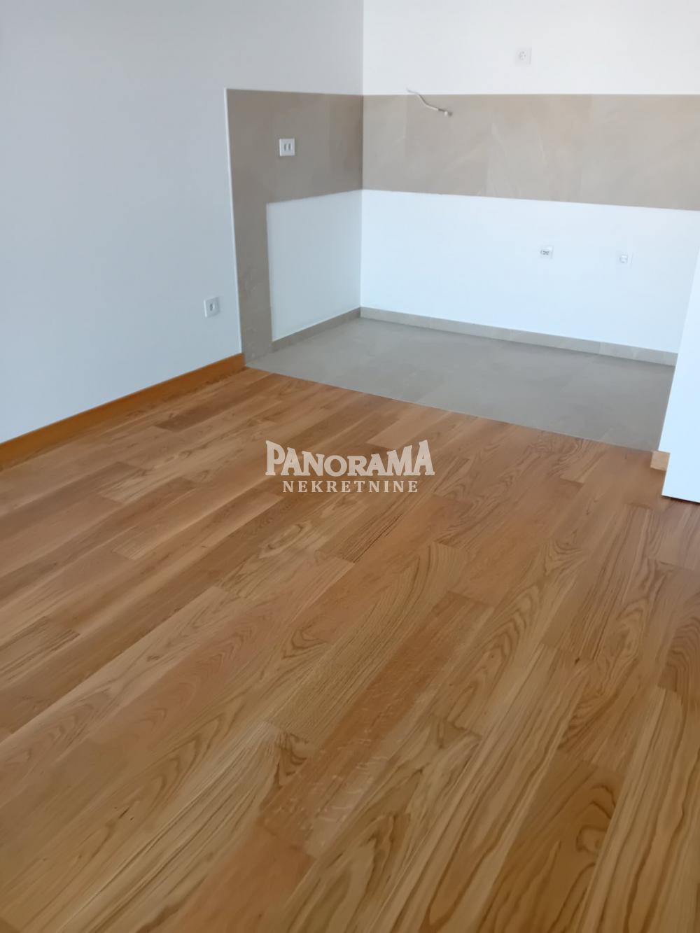 Bulevar heroja sa Košara, Lokal na prodaju, 66m2, 220.000€