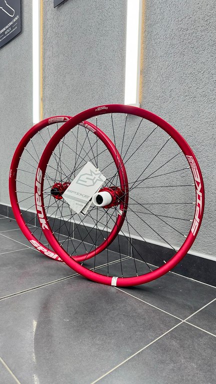 Spank Spike Red 26" Downhill